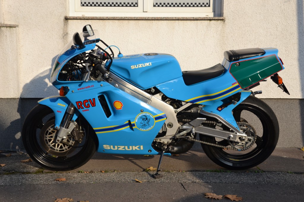 Suzuki RGV 250 GAMMA « YoungTimerMoto.cz | DOVOZ – PRODEJ – VÝKUP ...